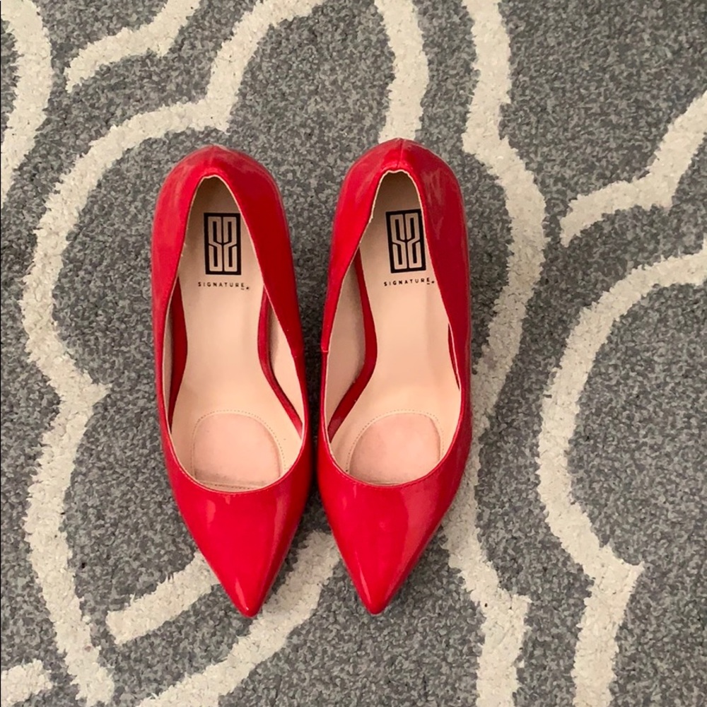 Red Presley Shoedazzle Pumps 5.5 - Gem